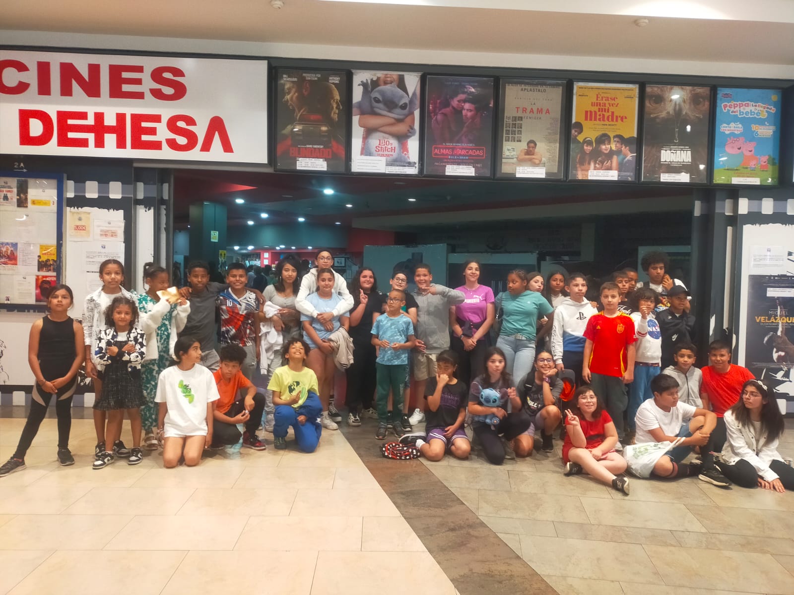 Cine con valores para las chicas y chicos de Primaria del Centro Urogallo de Ponferrada ...